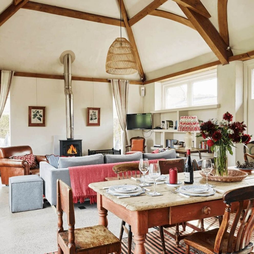 Thornfalcon | Coach House